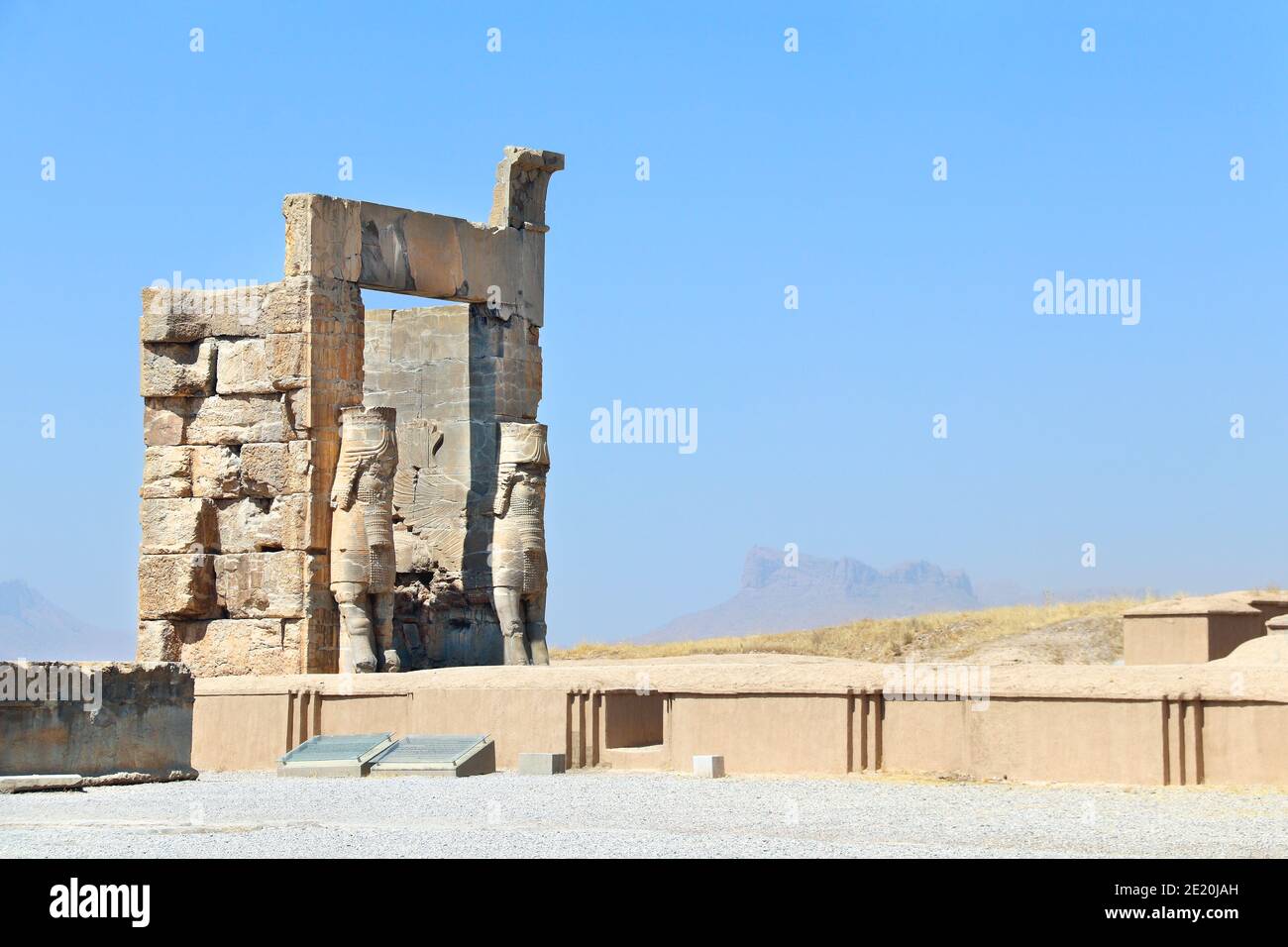 Gate of All Nations (Xerxes Gate) with stone statues of lamassu in ...