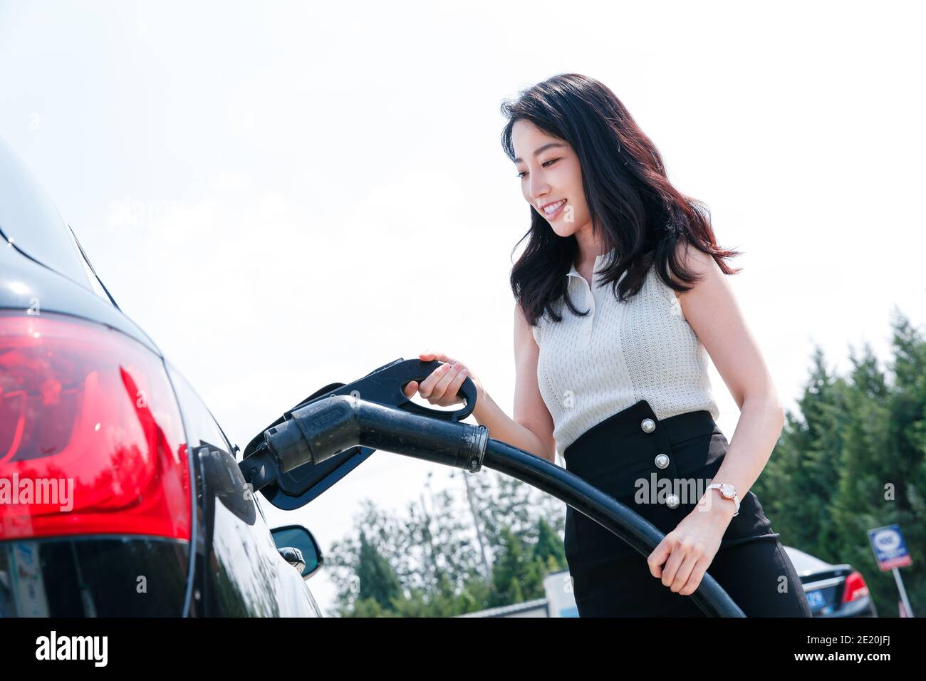 Low battery status hi-res stock photography and images - Alamy