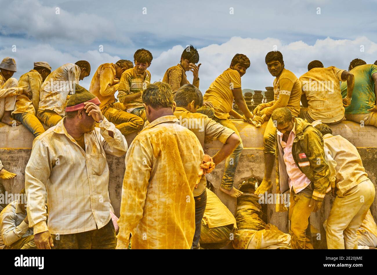 Turmeric shower hi-res stock photography and images - Alamy