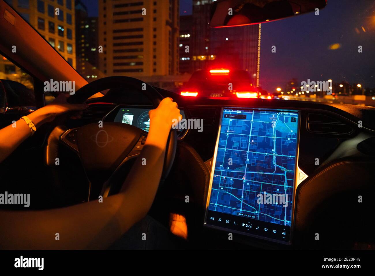 Displayed on the screen when the car driving road conditions in real ...