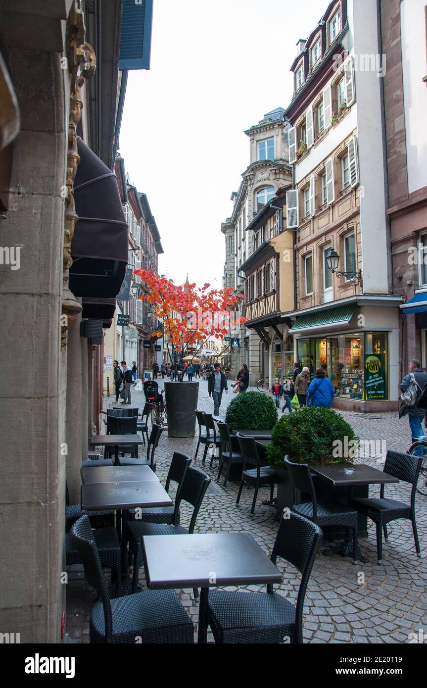 Strasbourg street restaurant terrace hi-res stock photography and ...