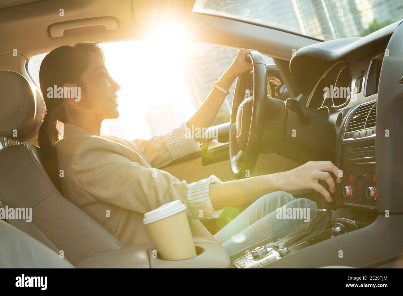 Young woman commuter hot hi-res stock photography and images - Alamy