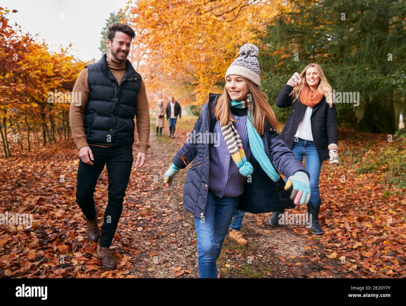 Family parents children grandparents walk hi-res stock photography and ...