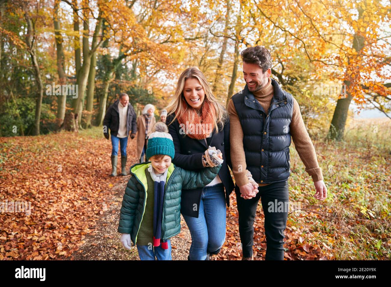 Family parents children grandparents walk hi-res stock photography and ...