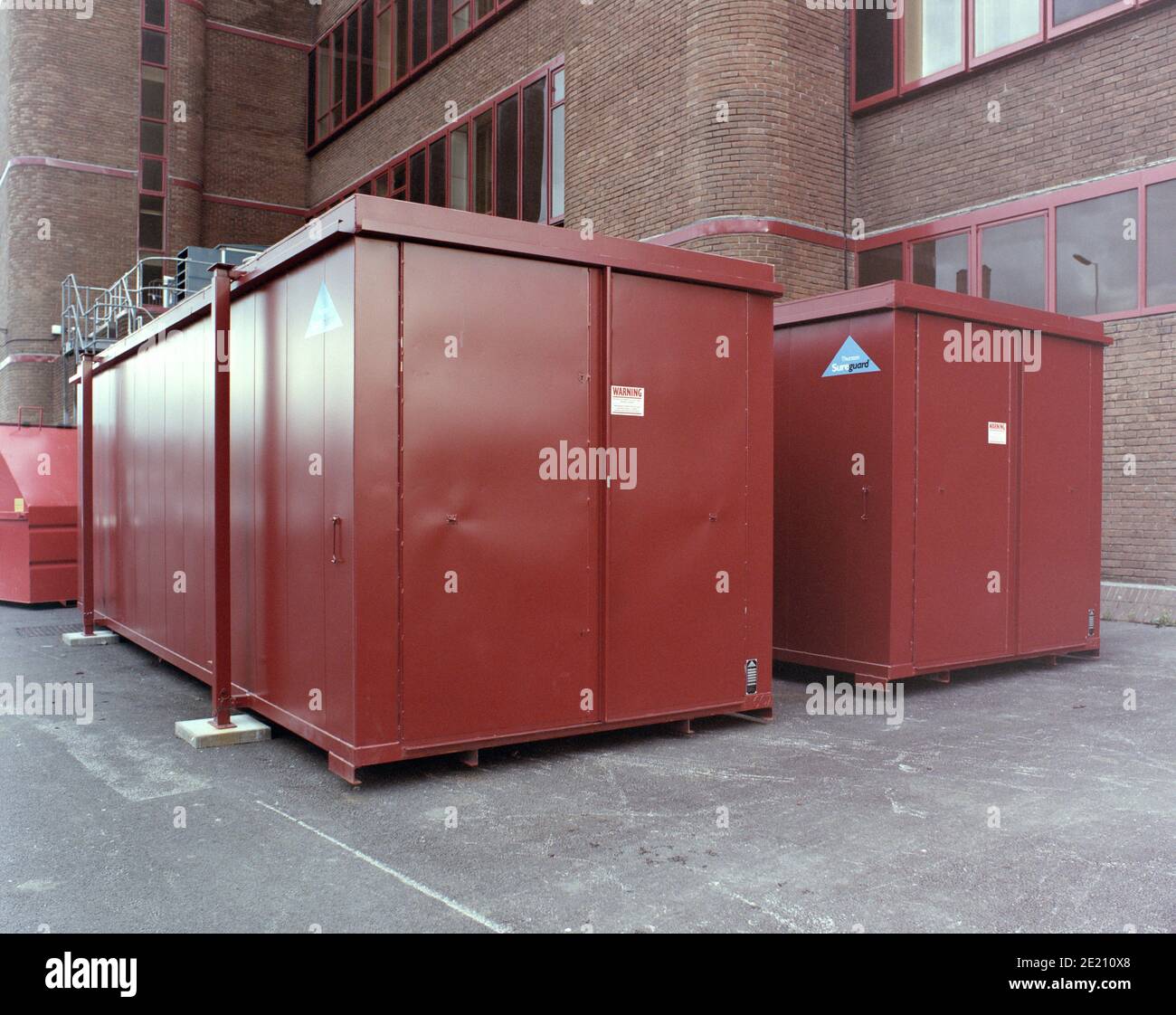 Secure storage units hi-res stock photography and images - Alamy