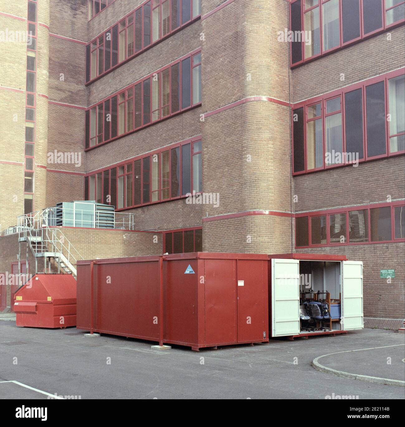 Overflow storage yard hi-res stock photography and images - Alamy