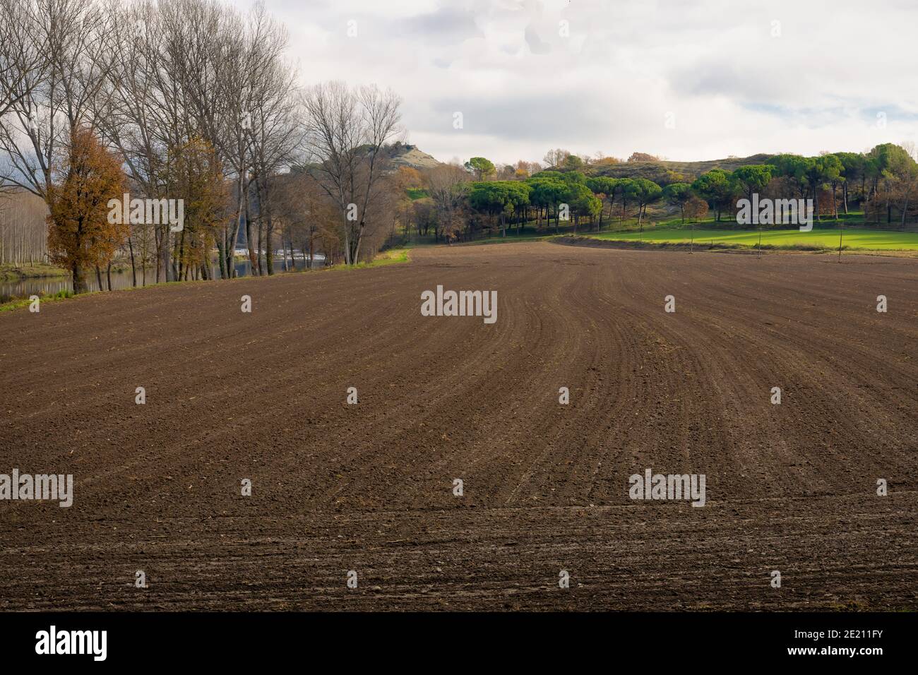 Catalonia landscape hi-res stock photography and images - Alamy