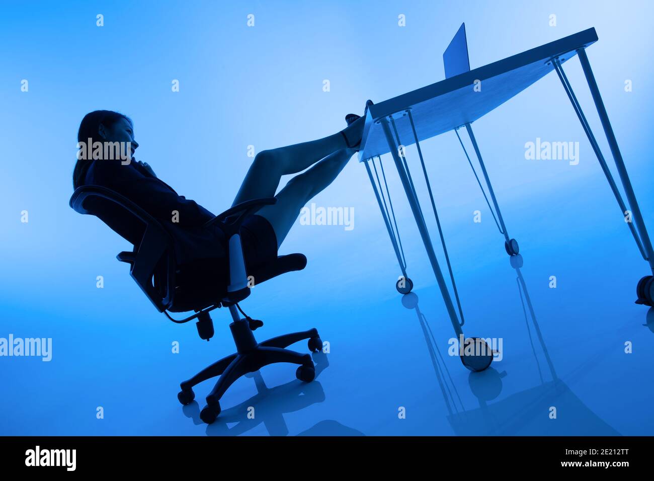 Legs depend hi-res stock photography and images - Alamy