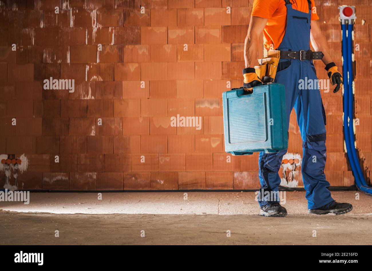 Builder installations hi-res stock photography and images - Alamy