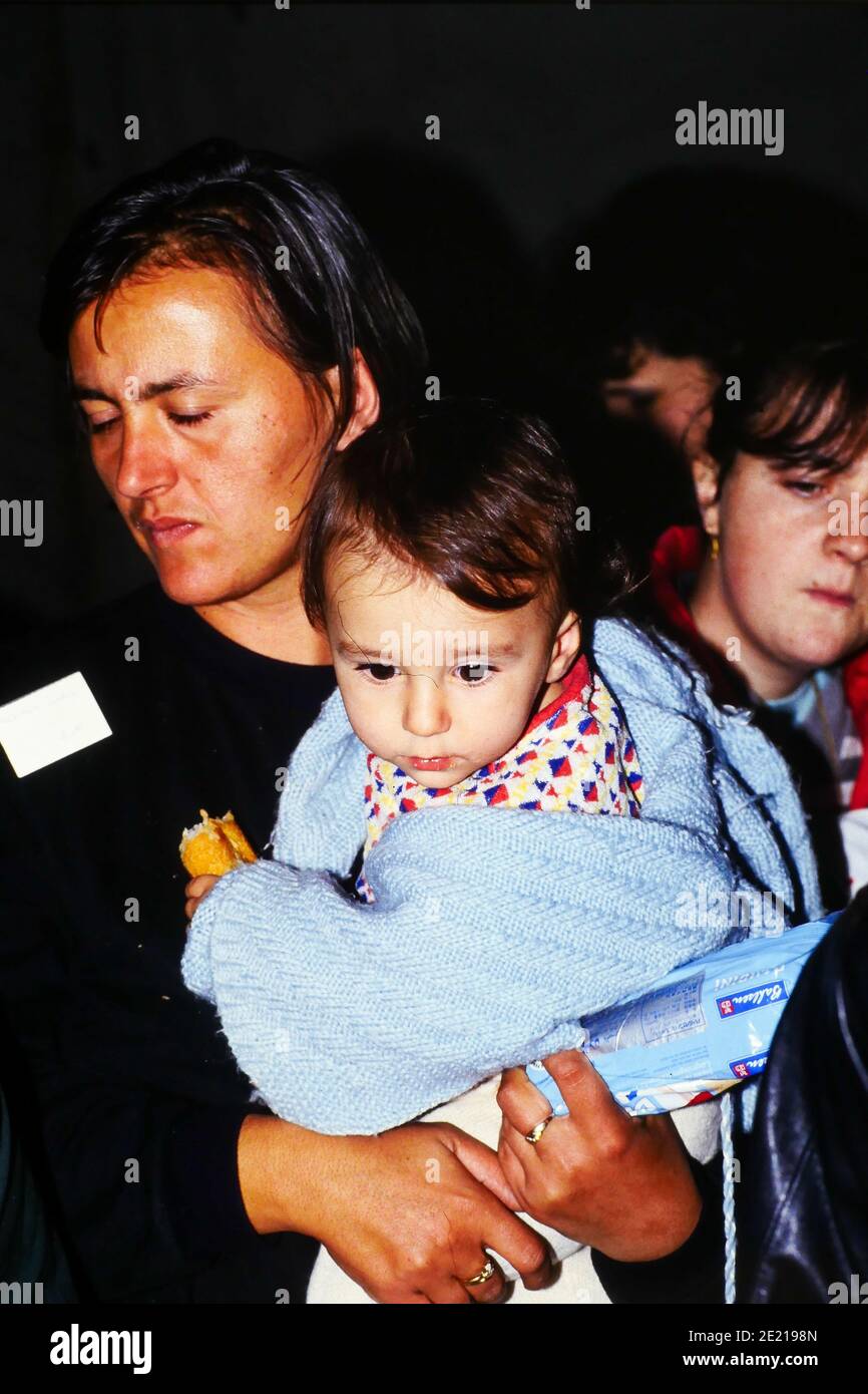 Enfants pour enfants hi-res stock photography and images - Alamy