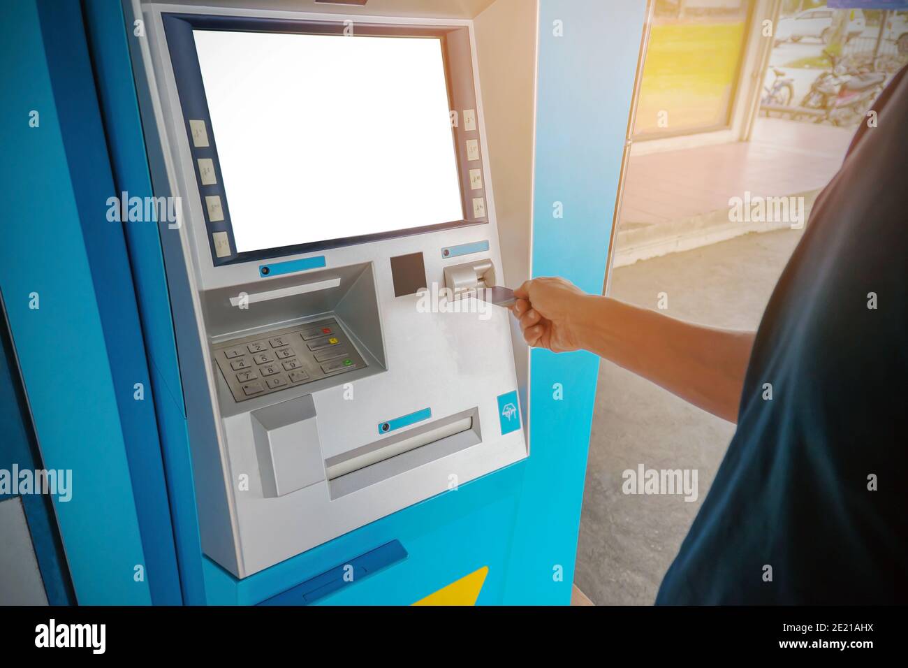 Man uses atm bank machine hi-res stock photography and images - Alamy