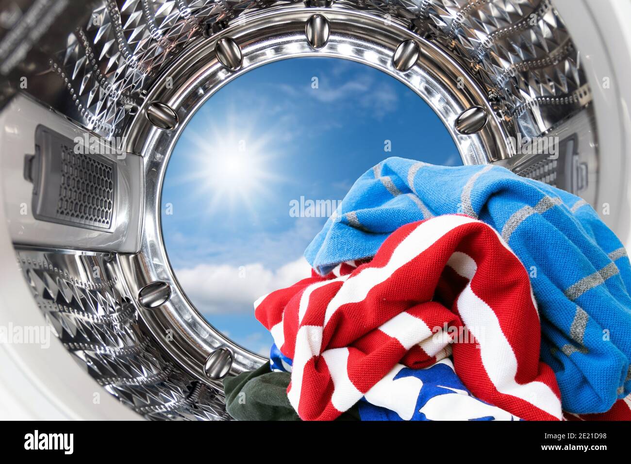 Inside washing machine hi-res stock photography and images - Alamy