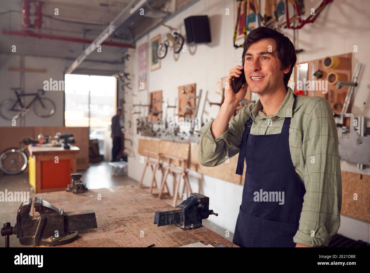 Mobile call factory hi-res stock photography and images - Alamy