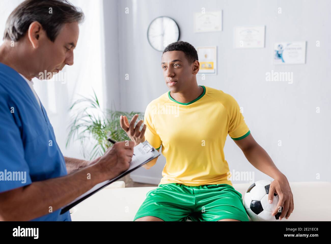 Football clinic hi-res stock photography and images - Alamy