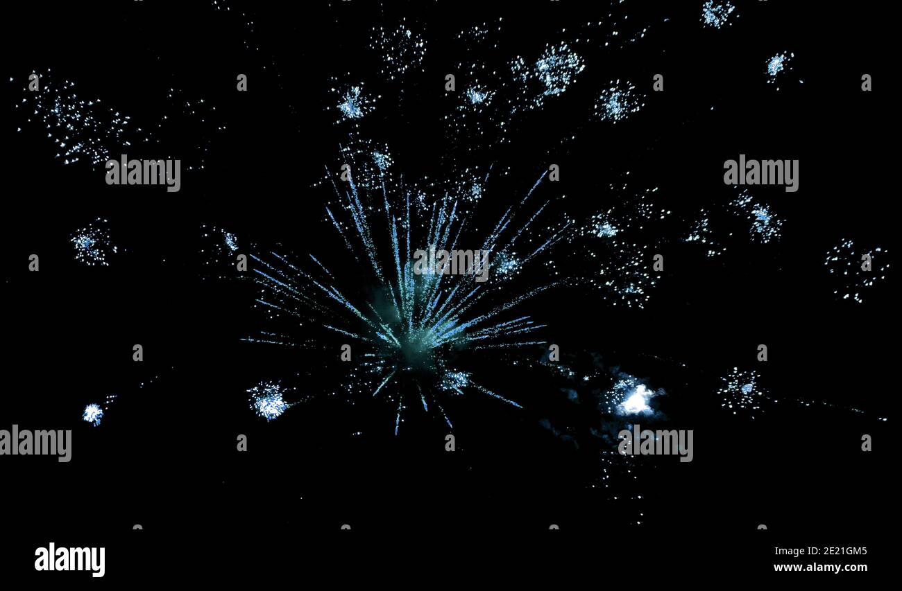 Night sky with fireworks hi-res stock photography and images - Alamy