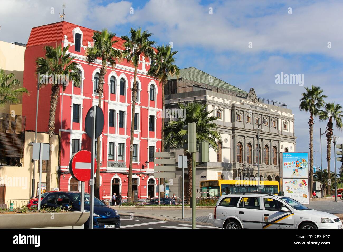 Historic character buildings of down-town las palmas in gran canaria ...