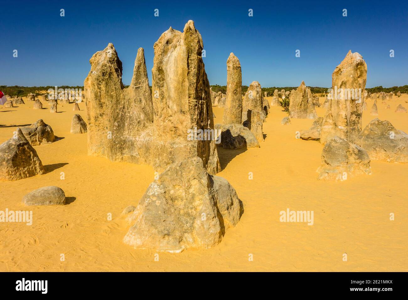 Limestone pillars of Pinnacles Desert, Nambung National Park, Western ...