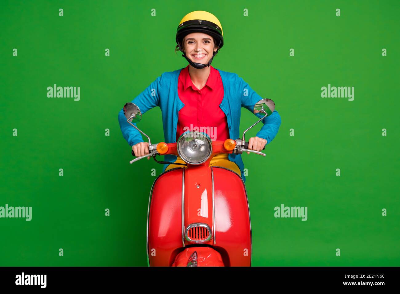 Cute girl motorcycle helmet hi-res stock photography and images - Alamy