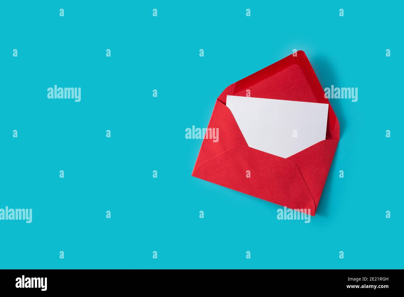 Red envelope blue note hi-res stock photography and images - Alamy