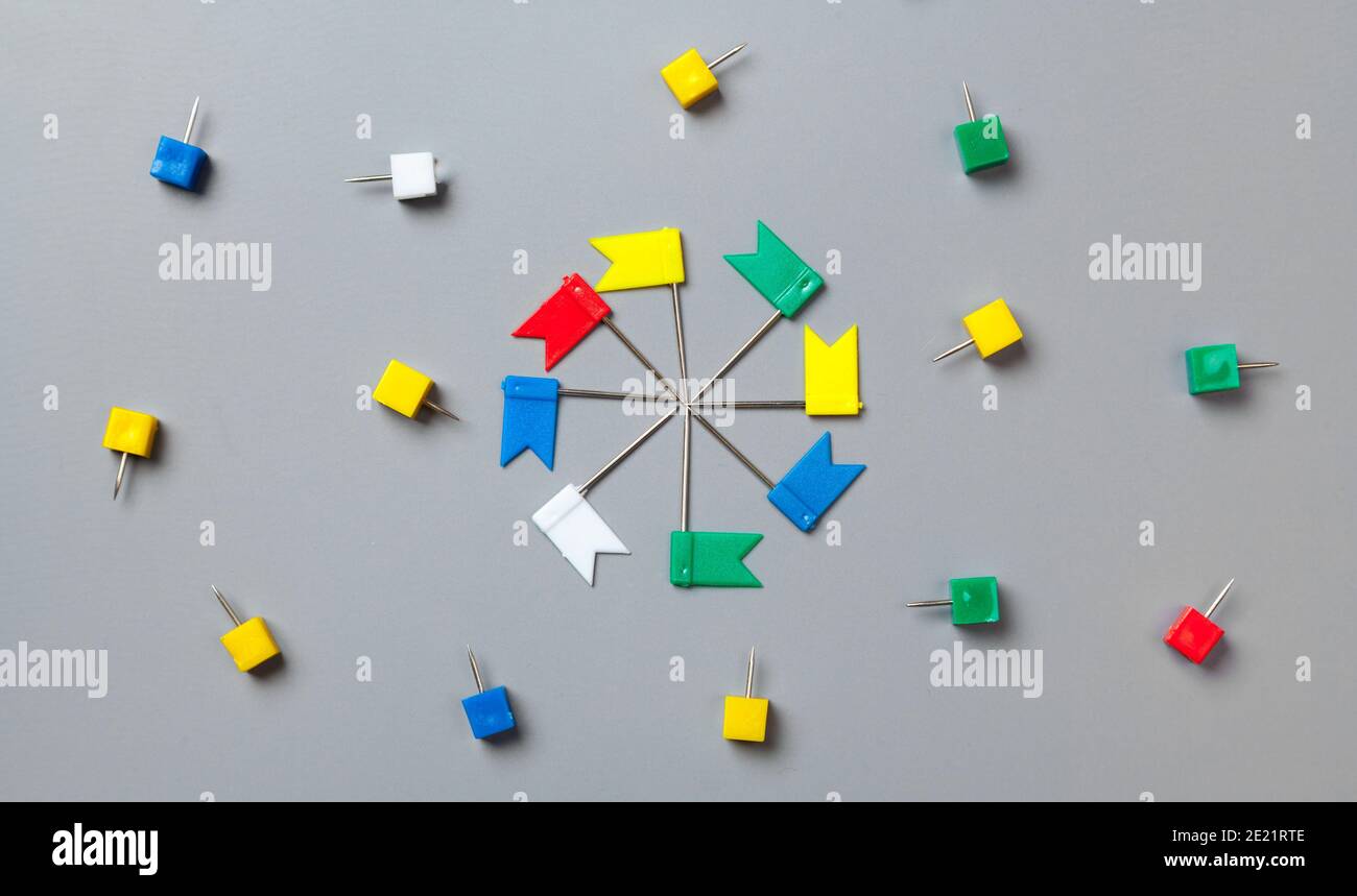 Pins on board top view hi-res stock photography and images - Alamy