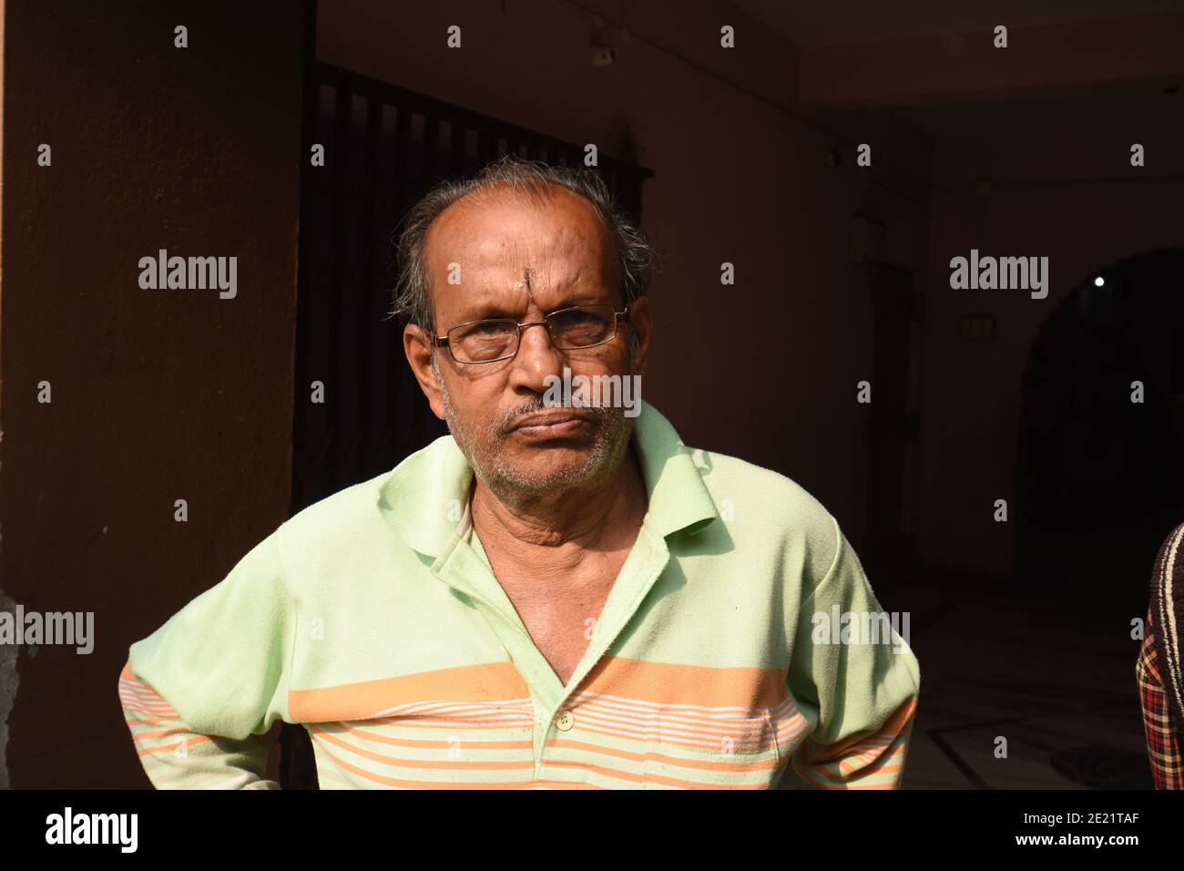 Indian pujari hi-res stock photography and images - Alamy