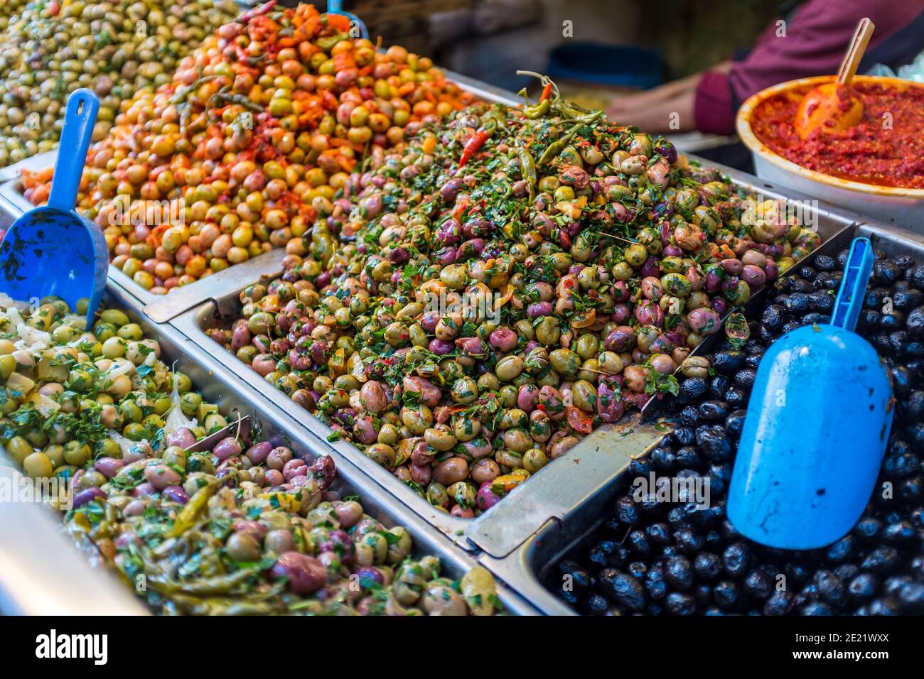 Mixed olives for sale in the souk in the Medina of Fes in Morocco Stock ...