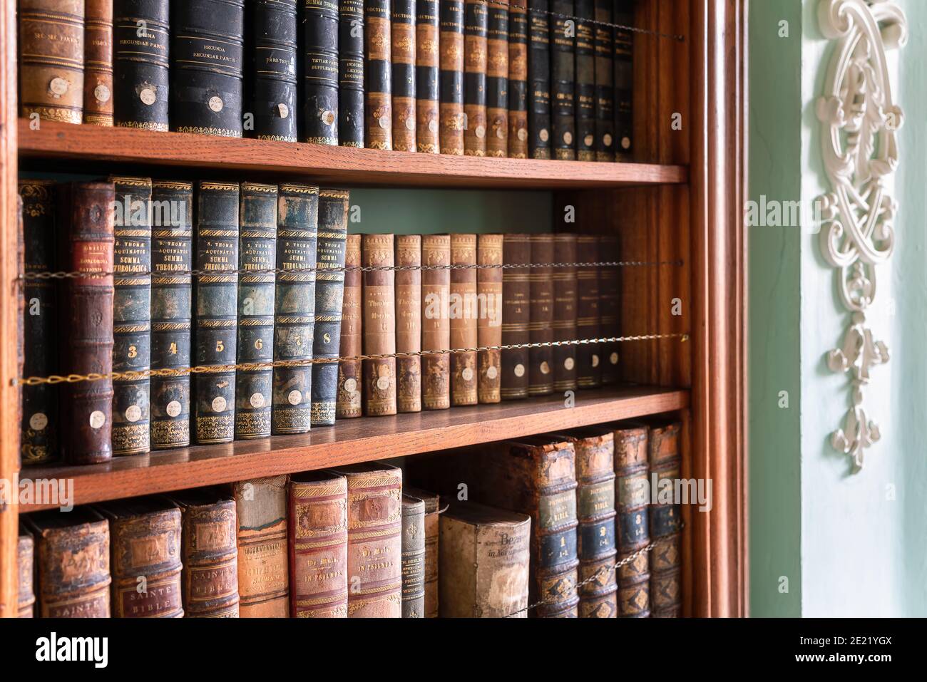 Vintage Books in Antique and Abandoned Library Stock Photo - Alamy