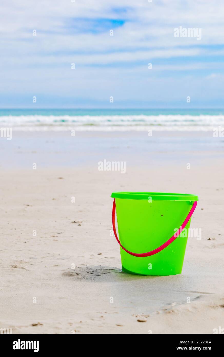 Vertical shot beautiful sandy beach hi-res stock photography and images ...
