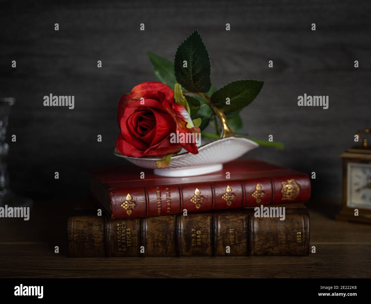 Leather bond books hi-res stock photography and images - Alamy