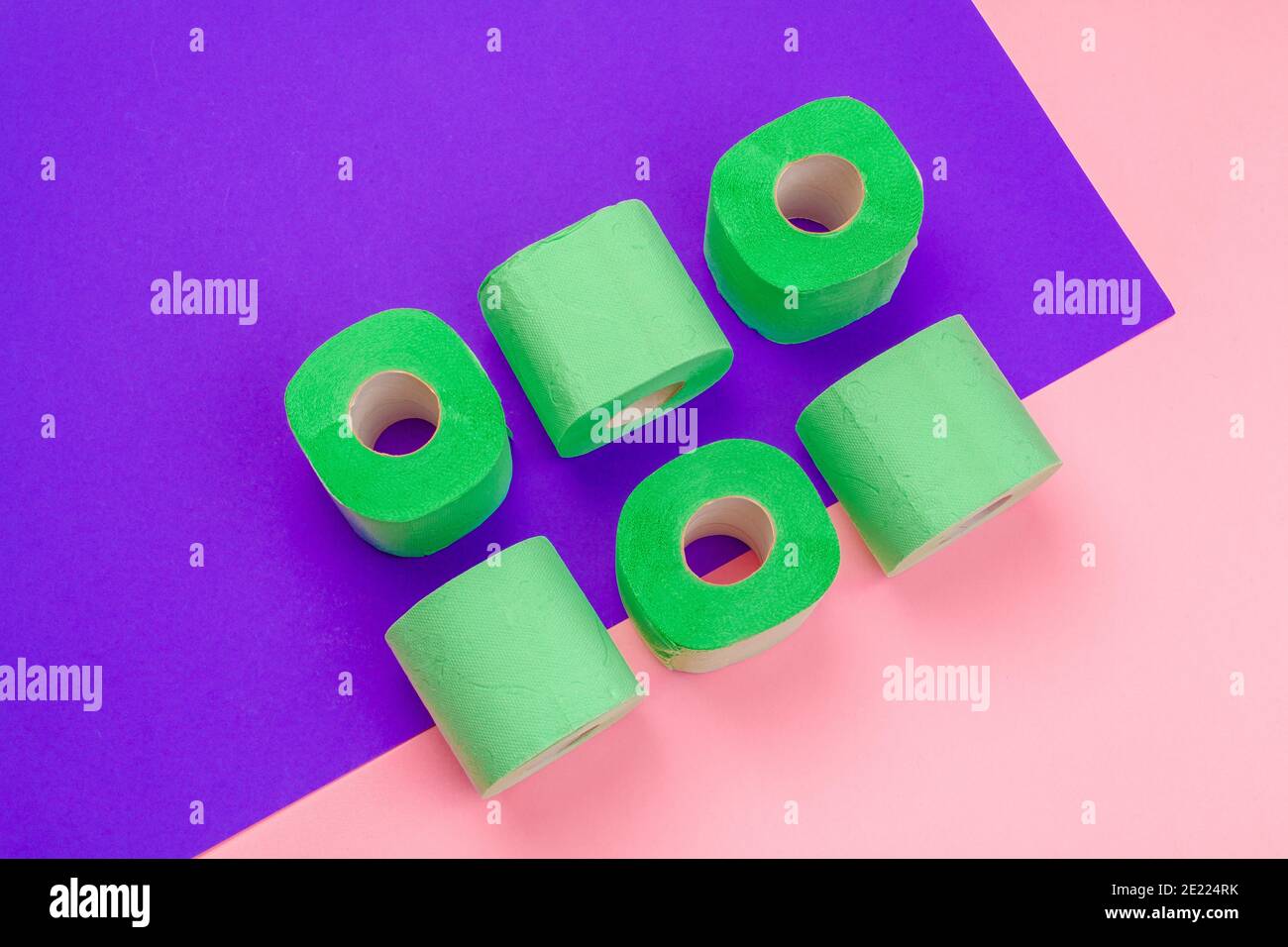 Green toilet paper roll hi-res stock photography and images - Alamy