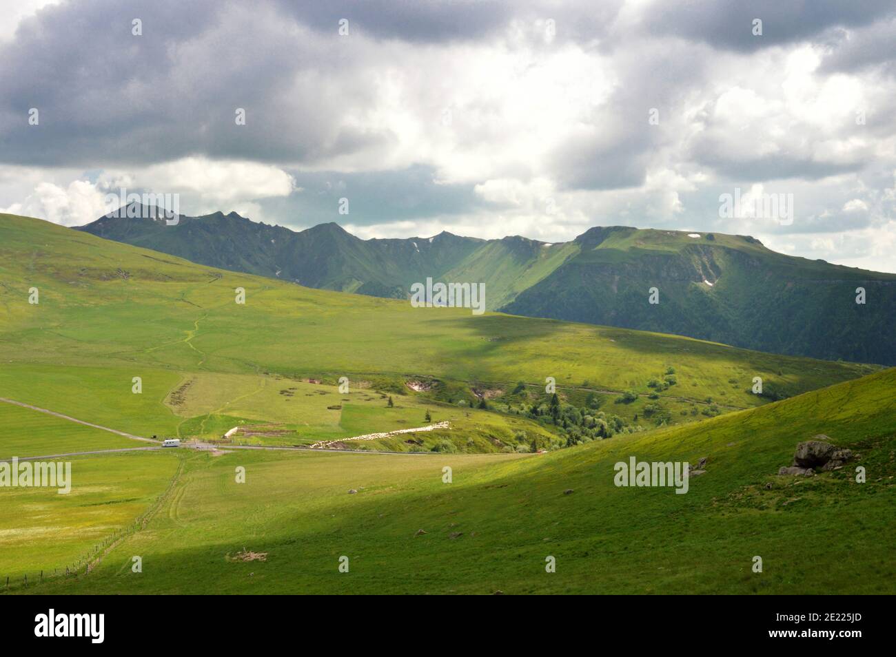 Volcano viewpoint hi-res stock photography and images - Alamy