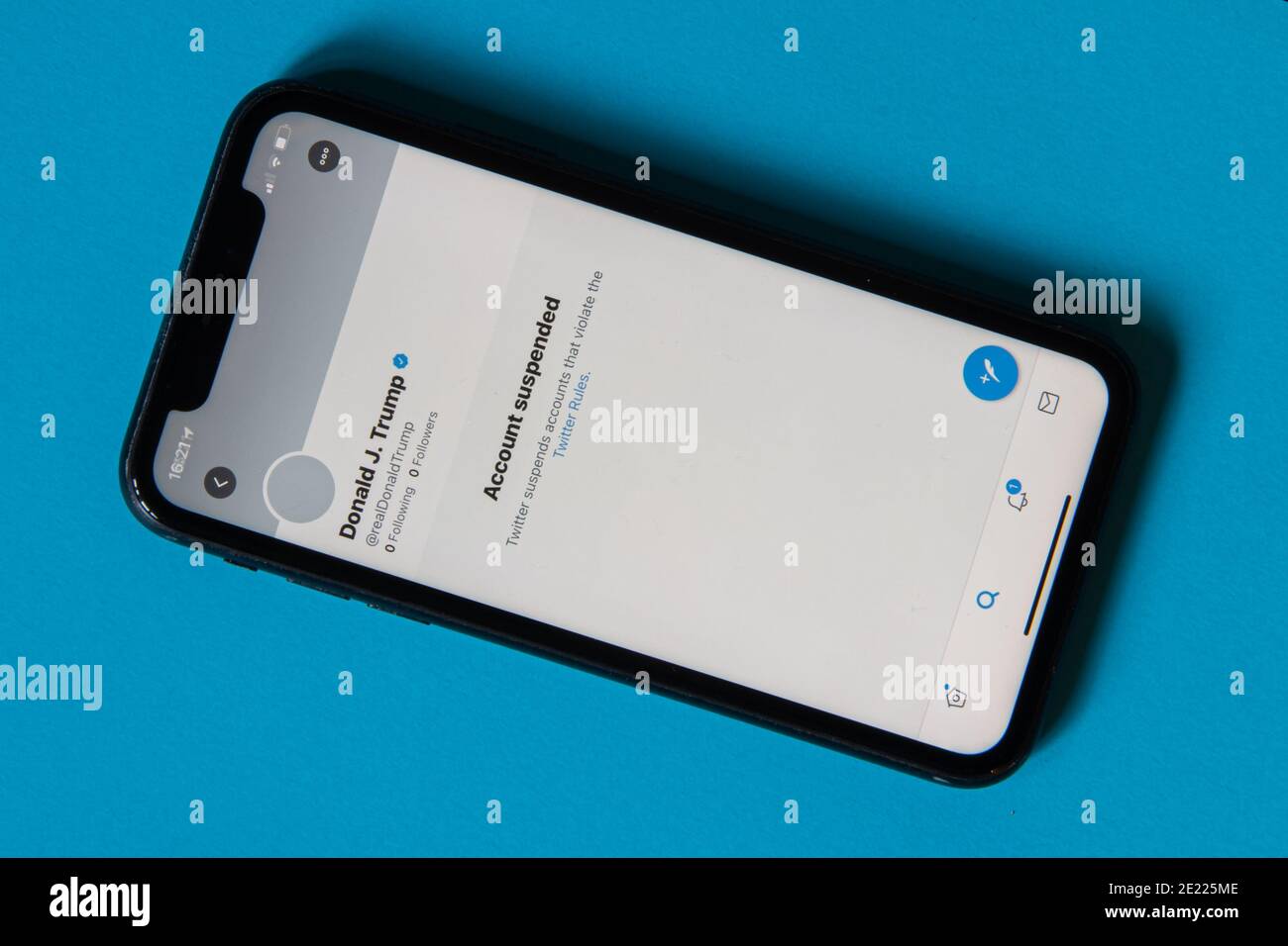 Twitter account suspended hi-res stock photography and images - Alamy