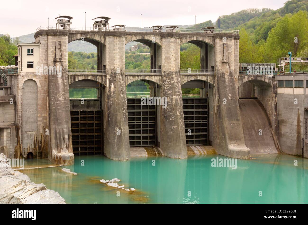 Big river channel hi-res stock photography and images - Alamy