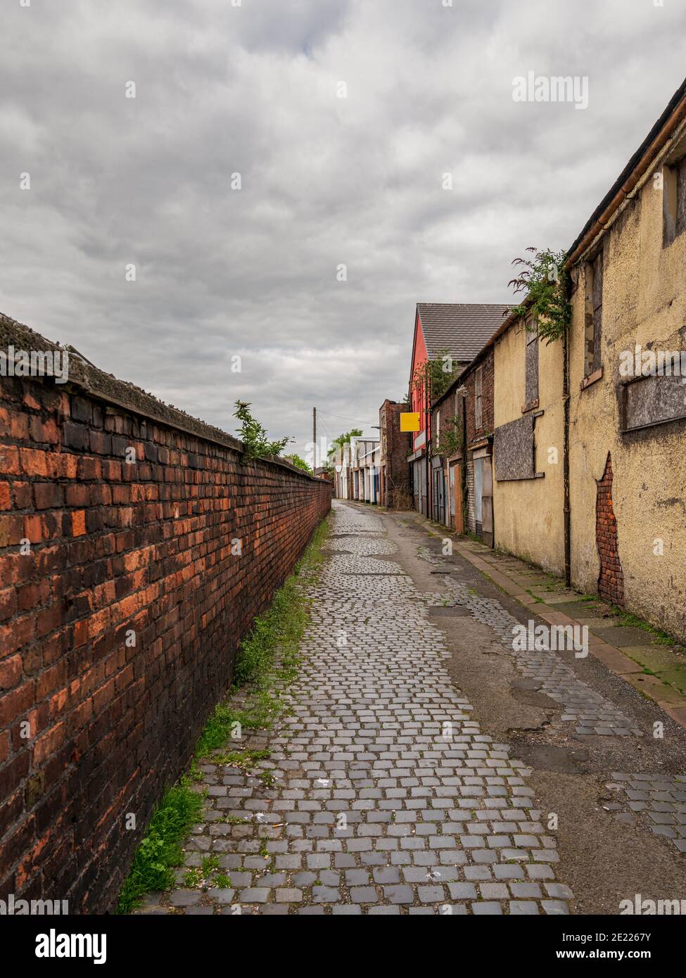 Rundown Houses High Resolution Stock Photography and Images - Alamy