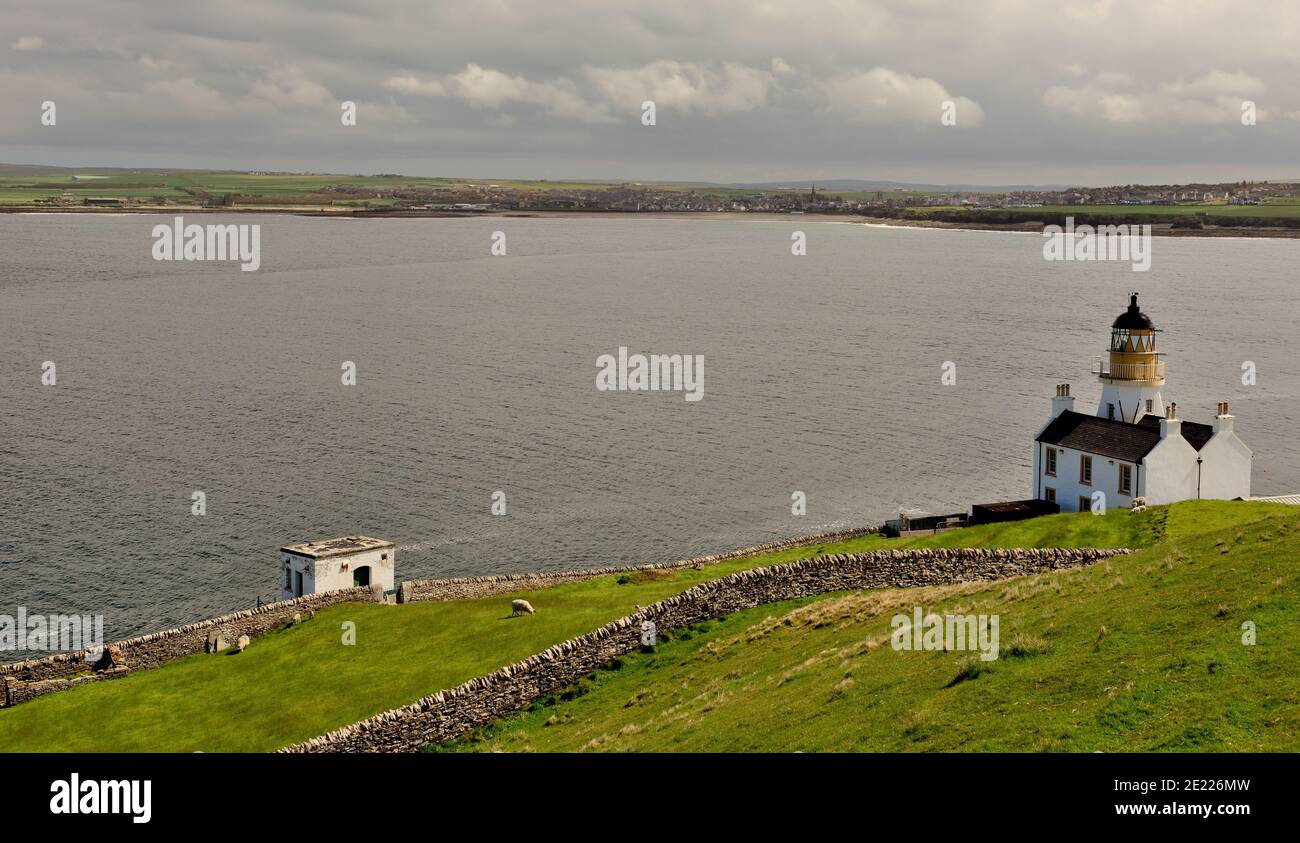 Holborn head lighthouse hi-res stock photography and images - Alamy