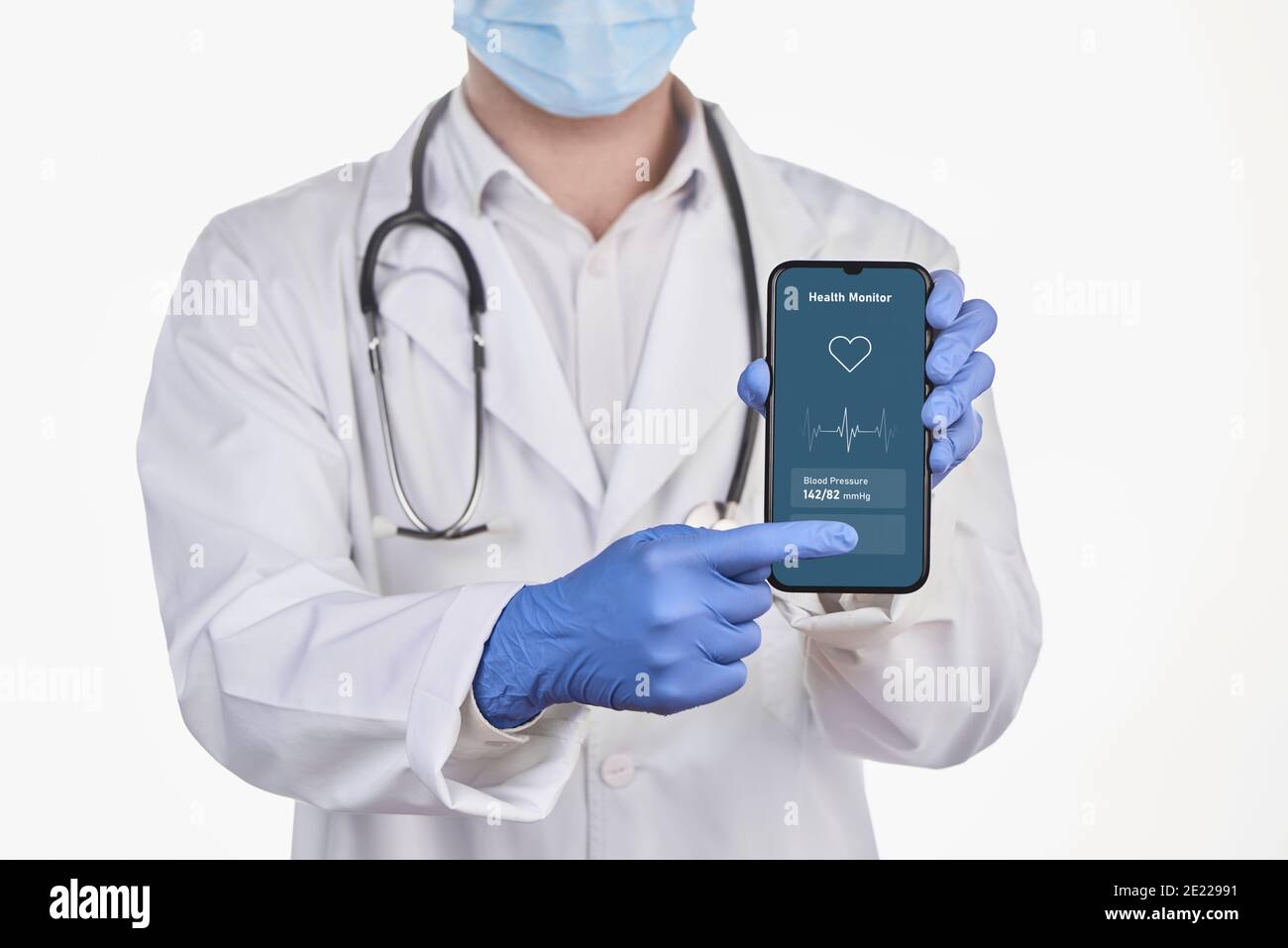 Doctor showing how to use a telemedicine app on a phone Stock Photo - Alamy