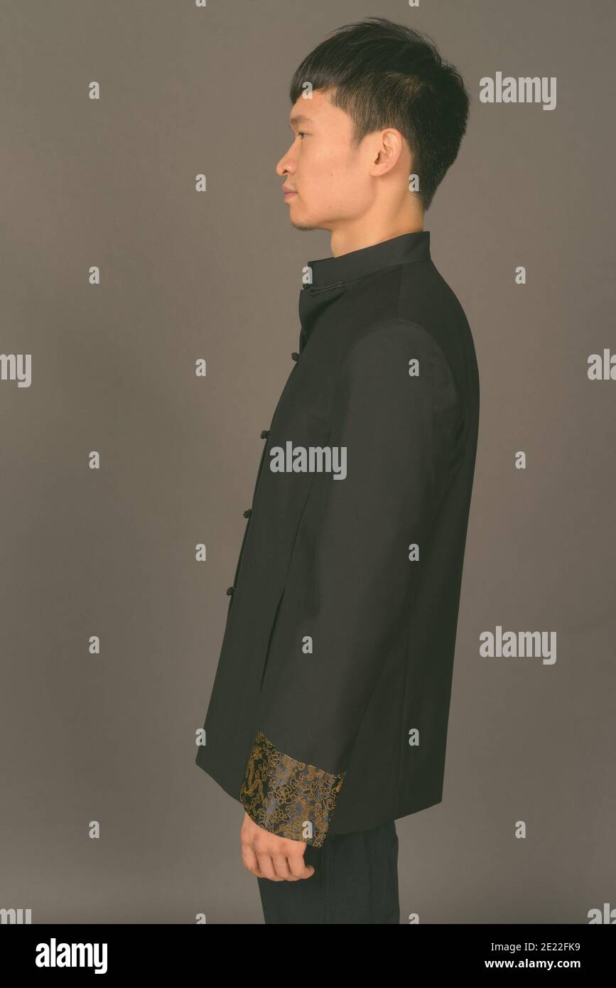 Asian male chinese traditional hi-res stock photography and images - Alamy
