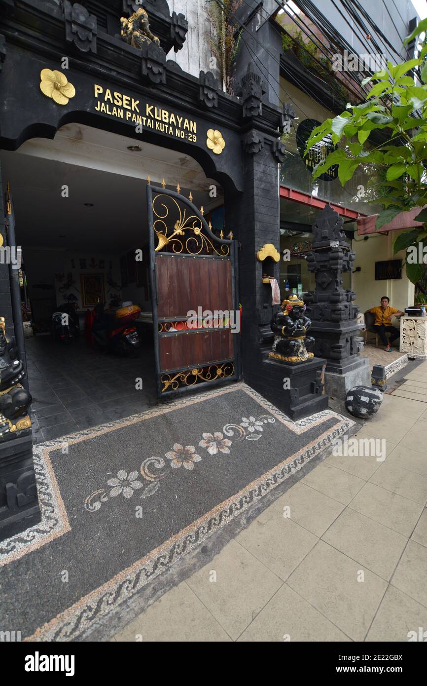 Sari club bali hi-res stock photography and images - Alamy