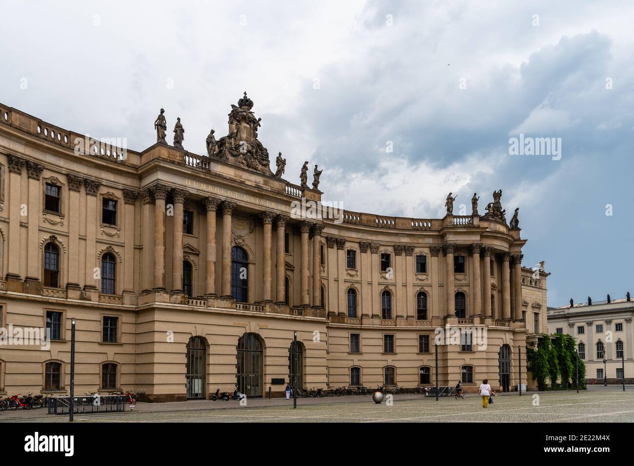 Opernplatz berlin hi-res stock photography and images - Alamy