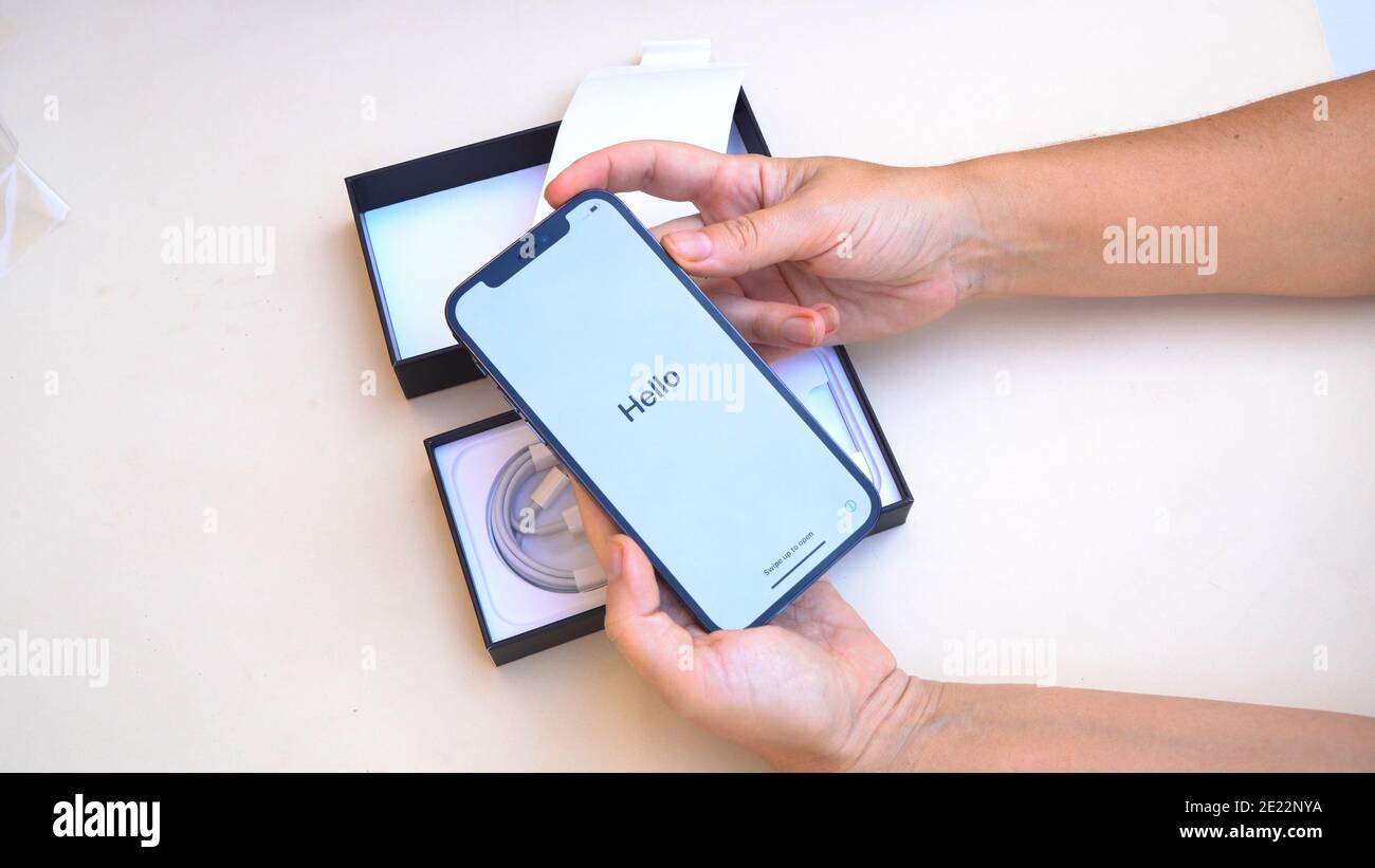 Iphone 12 pro box hi-res stock photography and images - Alamy