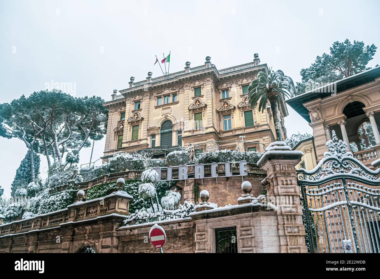 Rome with snow hi-res stock photography and images - Alamy
