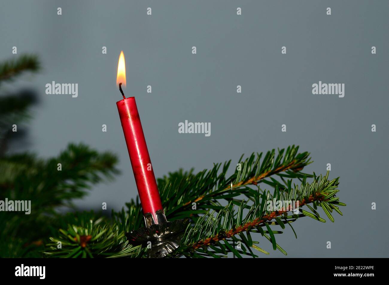 Burning christmas tree fire hi-res stock photography and images - Alamy