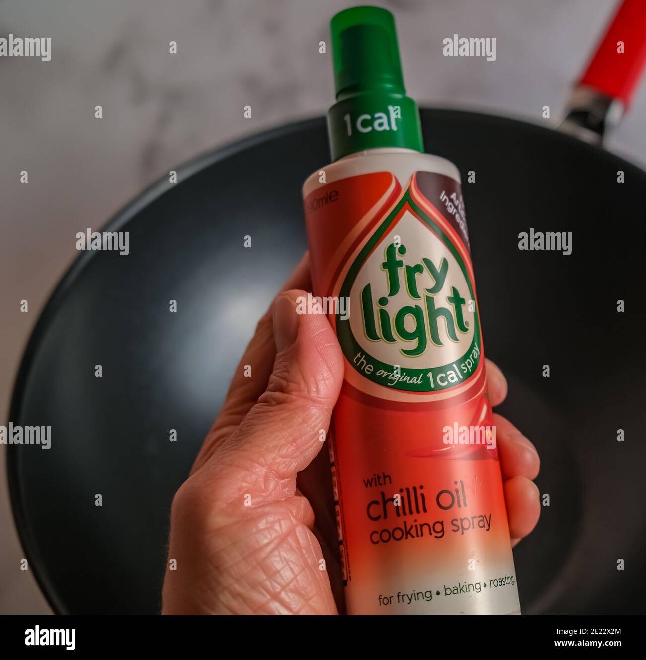 Fry light spray hi-res stock photography and images - Alamy