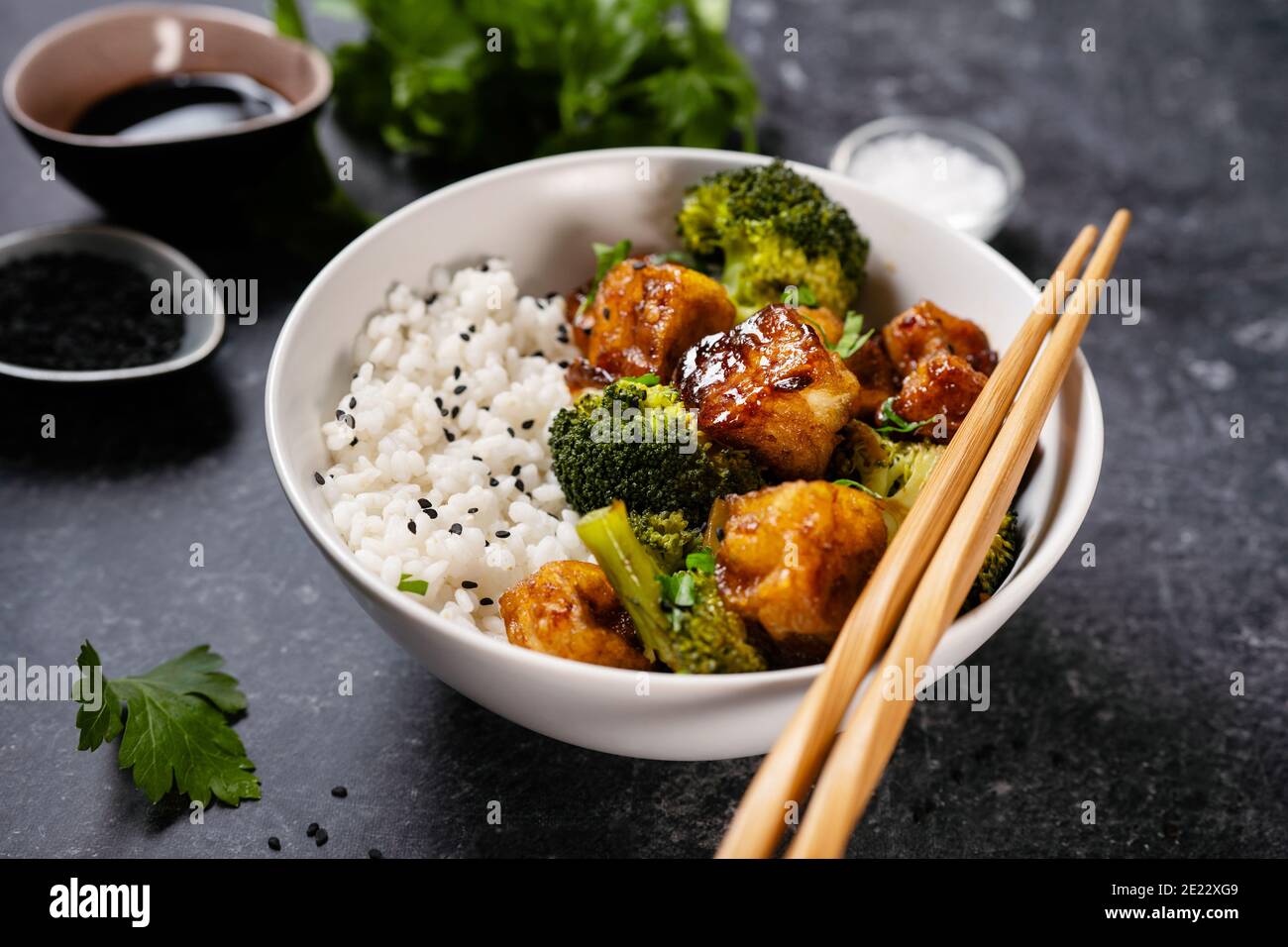 Tofu rice bowl hi-res stock photography and images - Alamy
