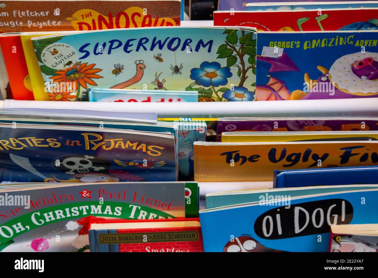 Children's books stack hi-res stock photography and images - Alamy