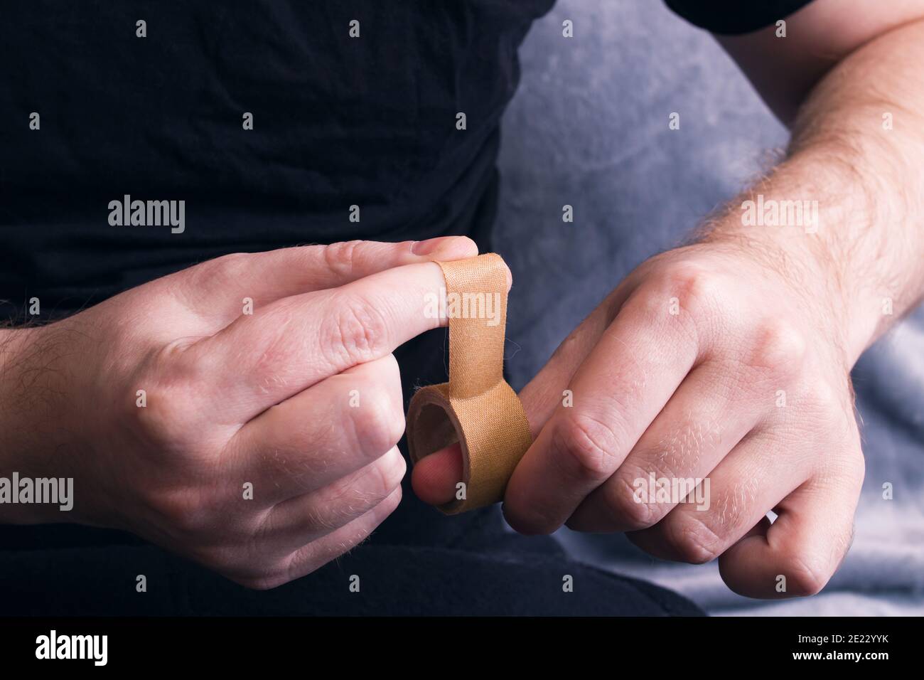 Body parts plaster hi-res stock photography and images - Alamy