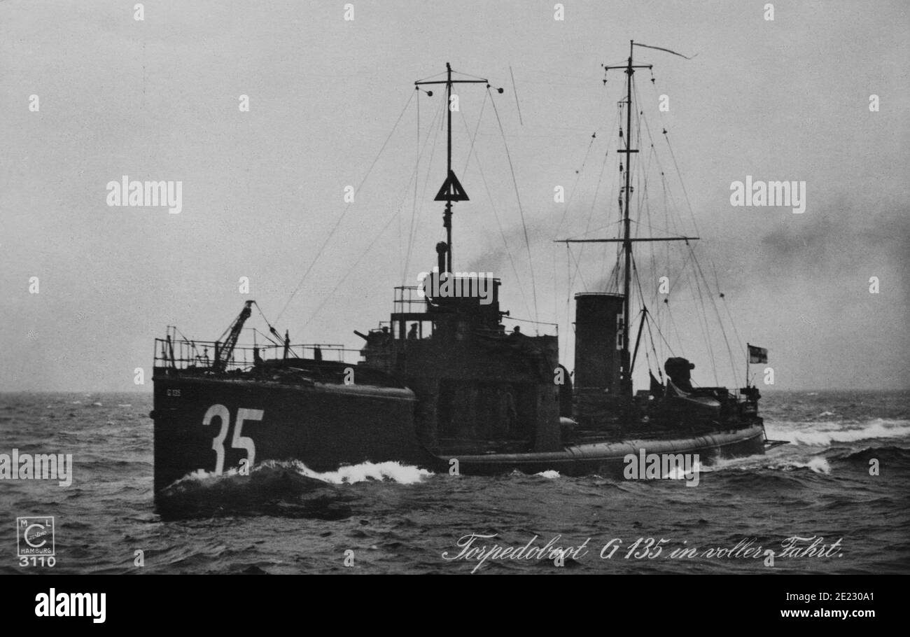 Grosses torpedoboot hi-res stock photography and images - Alamy