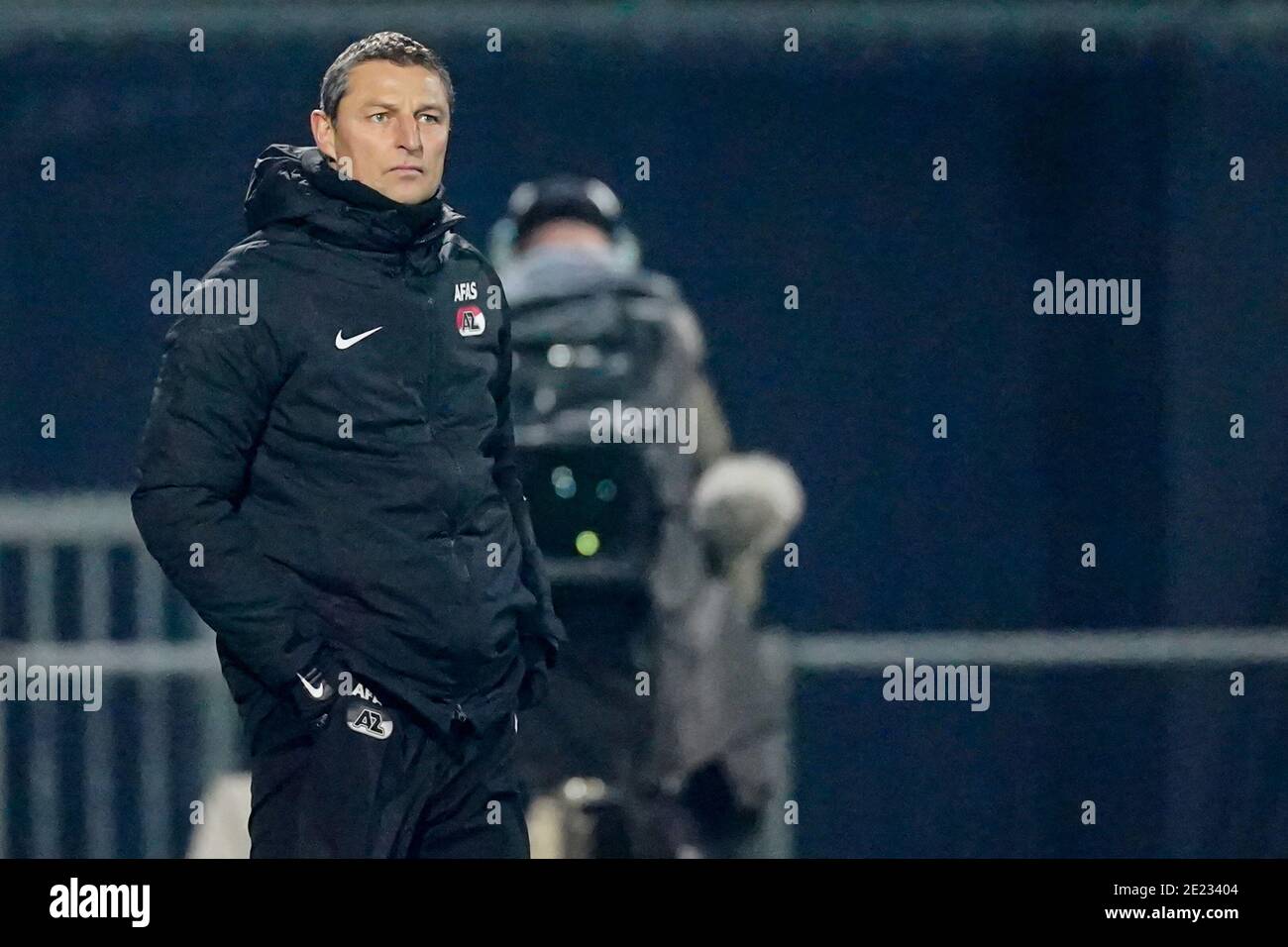 DEN BOSCH, NETHERLANDS - JANUARY 11: (L-R): Head Coach Michel Vonk of ...