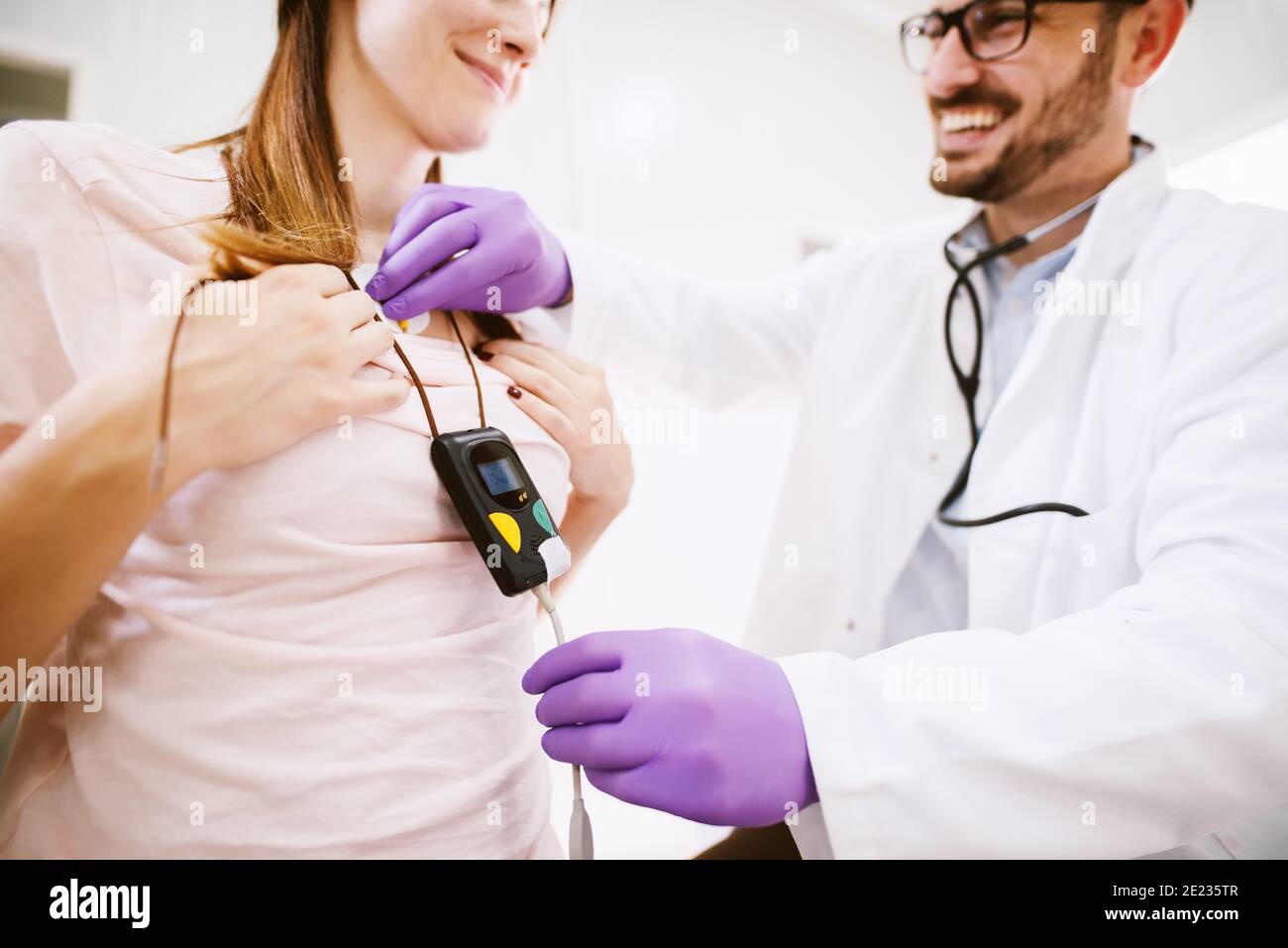 Holter monitor hi-res stock photography and images - Alamy