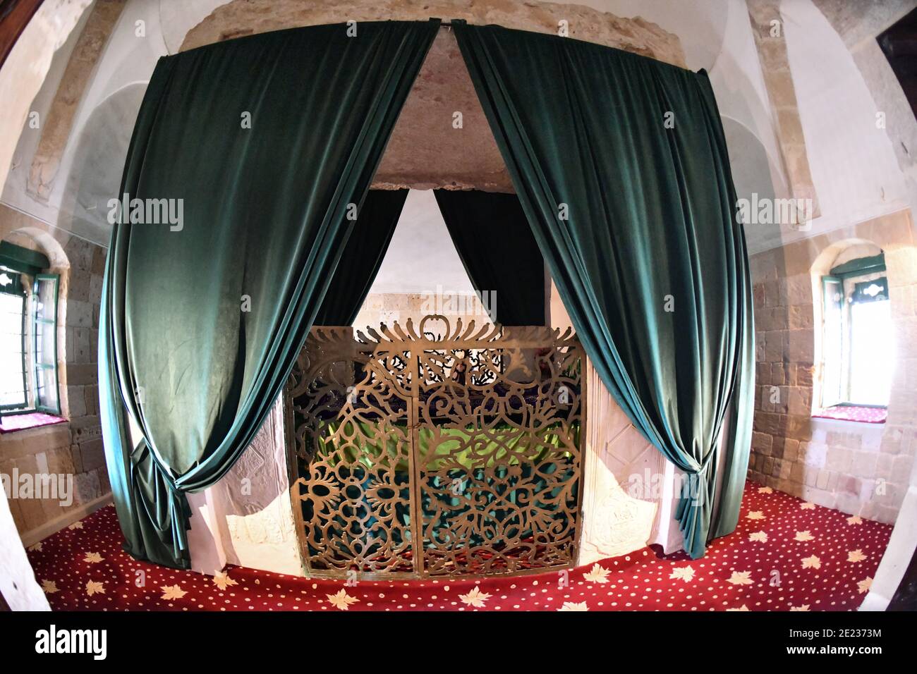 Grab, Moschee Hala Sultan Tekke, Larnaka, Zypern Stock Photo - Alamy